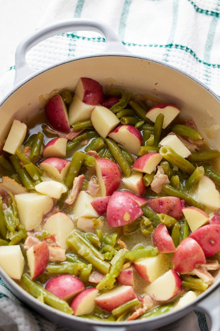 Southern Green Beans and Potatoes - blackpeoplesrecipes.com