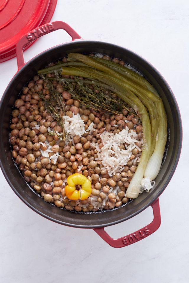Jamaican Gungo Peas and Rice - blackpeoplesrecipes.com