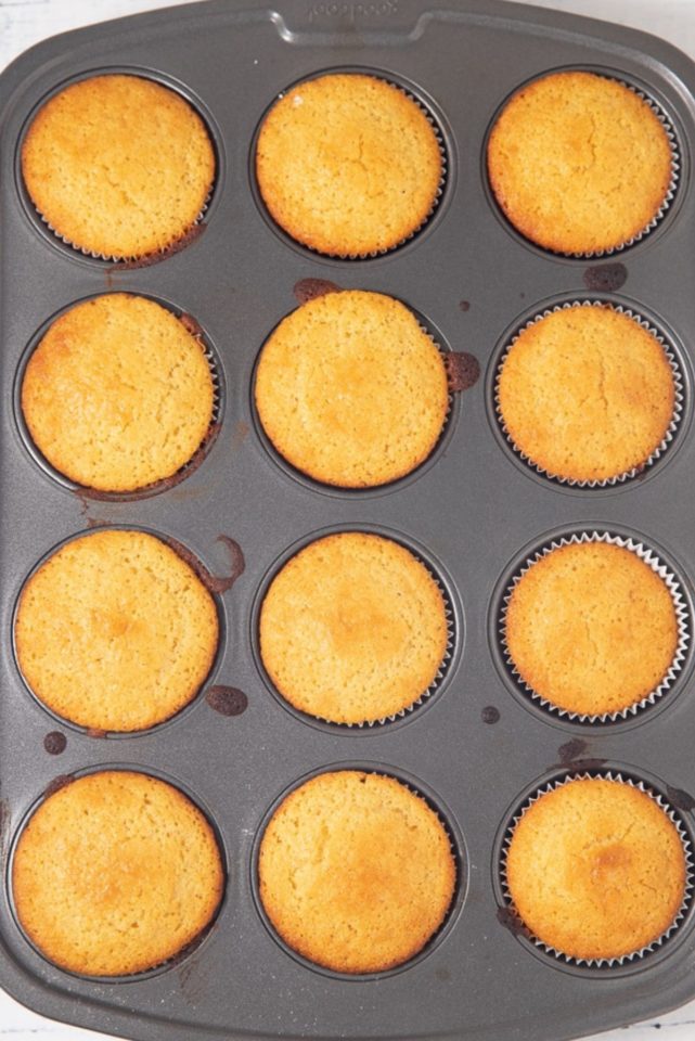Cornbread Muffins Recipe (From Scratch) - blackpeoplesrecipes.com