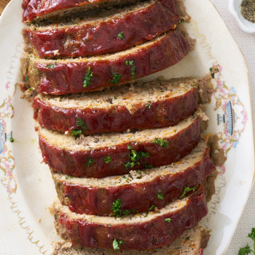 Easy Ground Turkey Meatloaf Recipe - blackpeoplesrecipes.com
